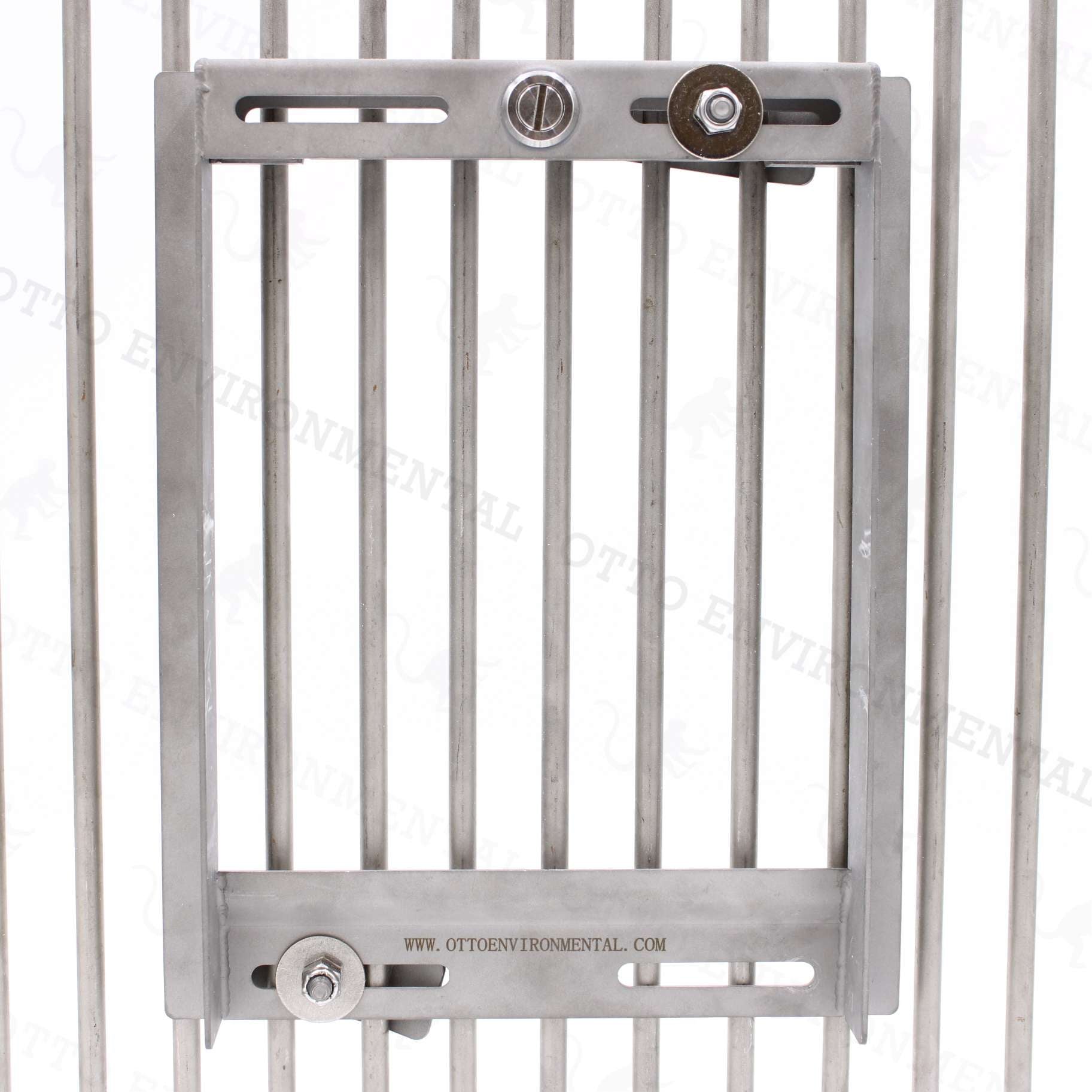Universal Bracket - Primate Enrichment System – Exotic Animal Supply